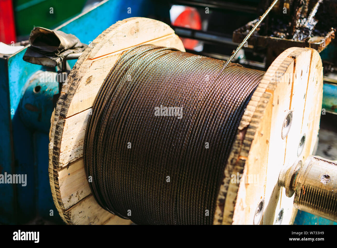 Rope Making Machine High Resolution Stock Photography and Images - Alamy