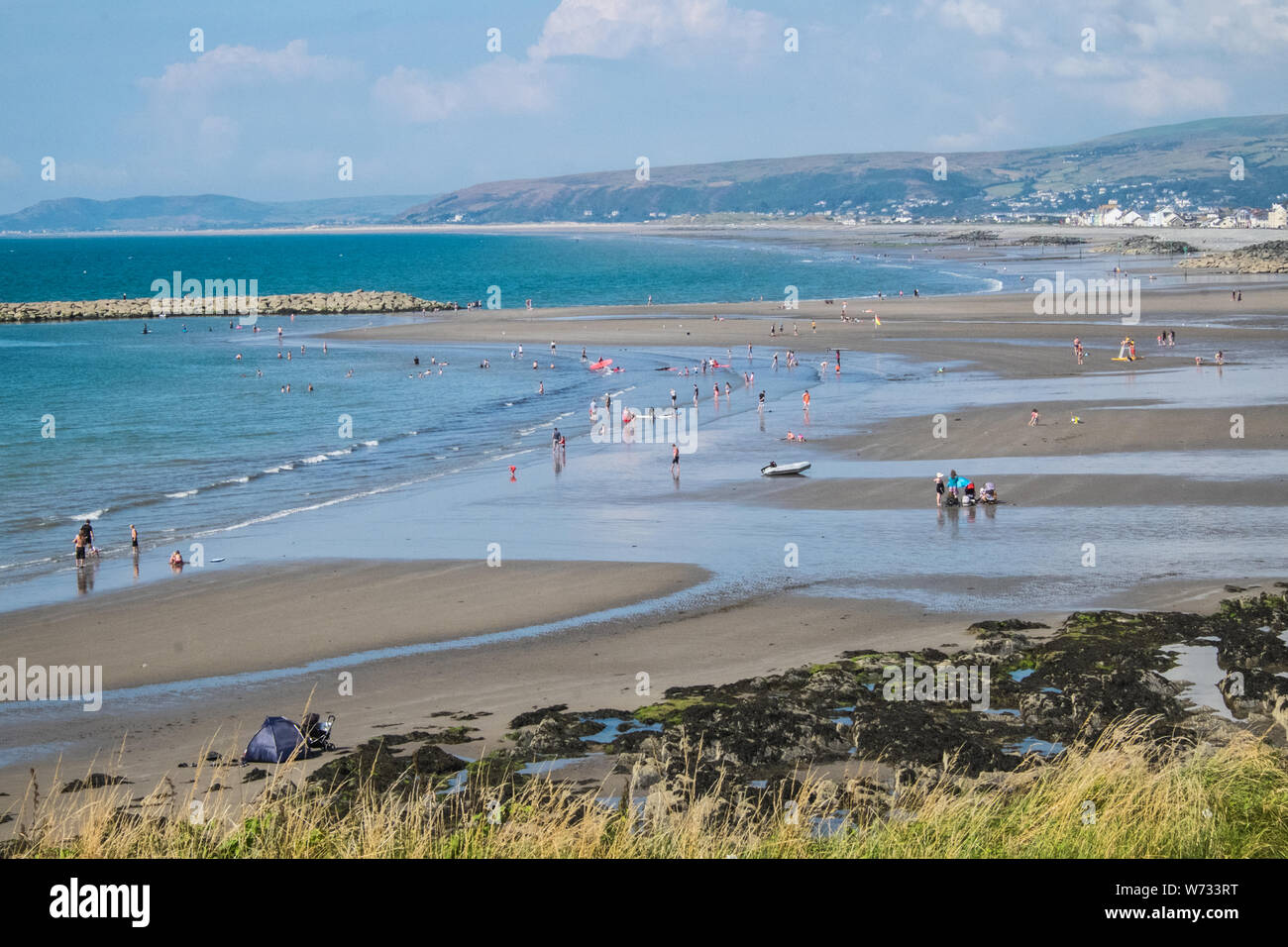 Seaside village borth ceredigion hi-res stock photography and images ...