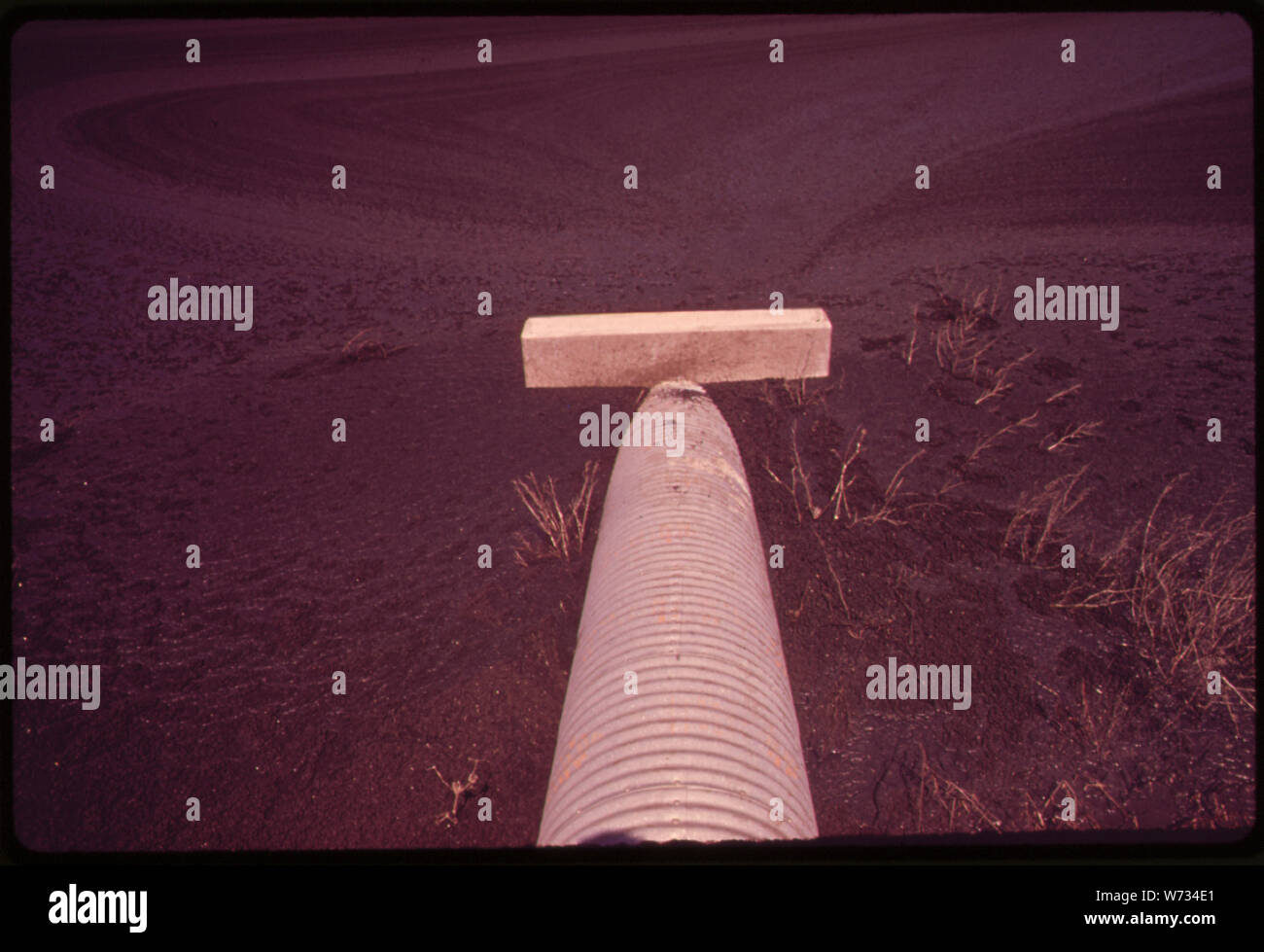 Sludge barge hi-res stock photography and images - Alamy