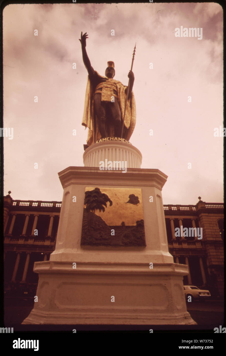 STATUE OF KING KAMEHAMEHA THE GREAT WHO RULED HAWAII FROM 1795 TO 1819 ...