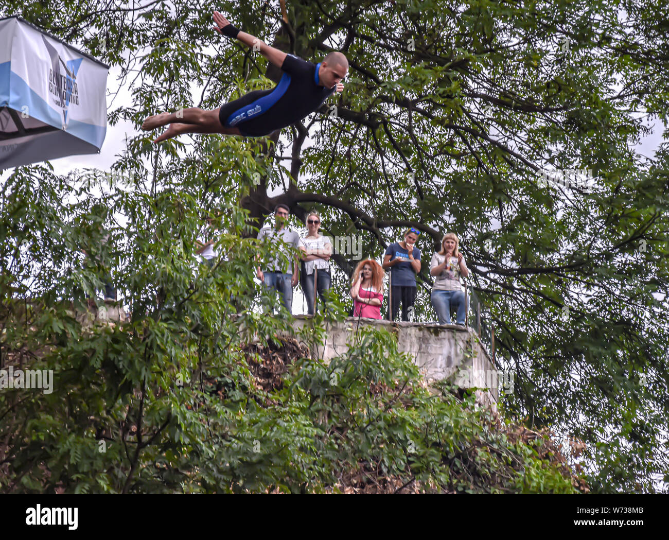 Bentbasa Cliff Diving 2019 - The second round of the first discipline ...