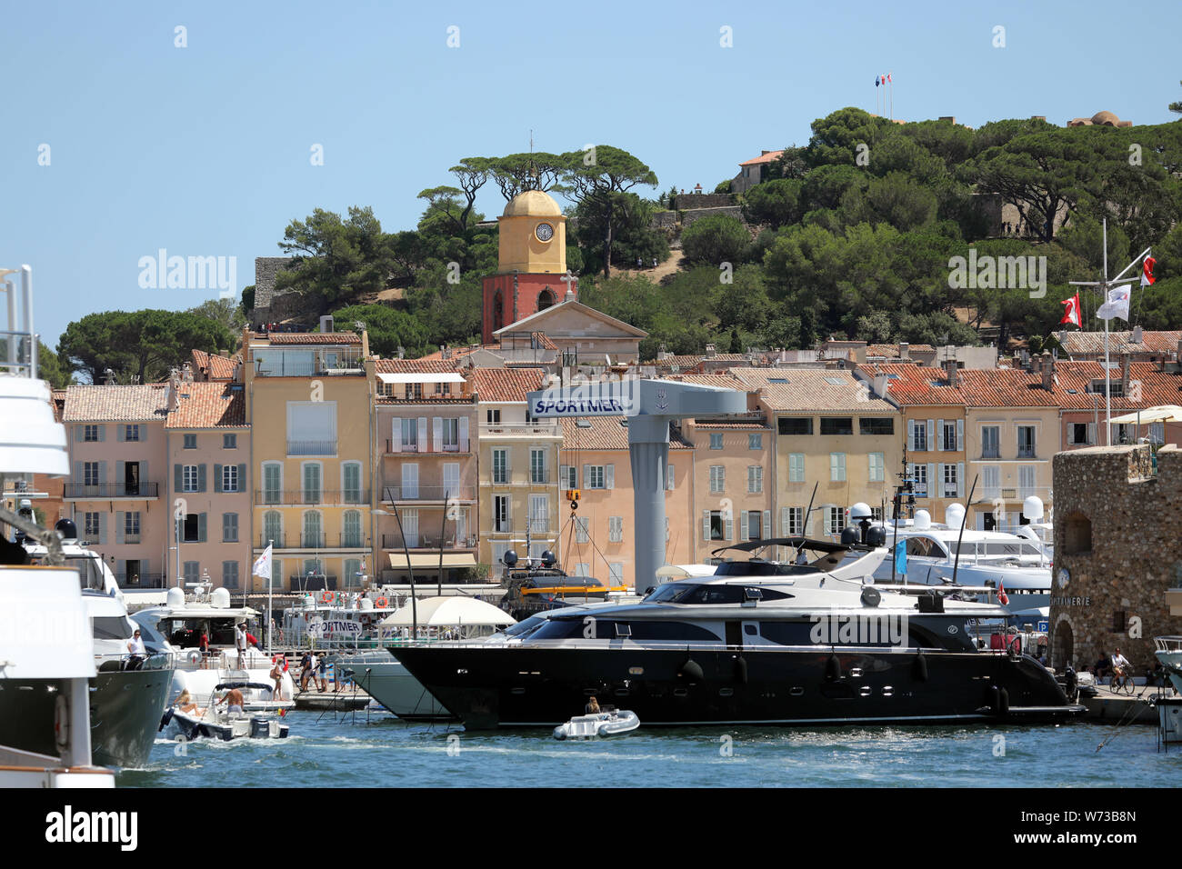 Dayin hi-res stock photography and images - Alamy