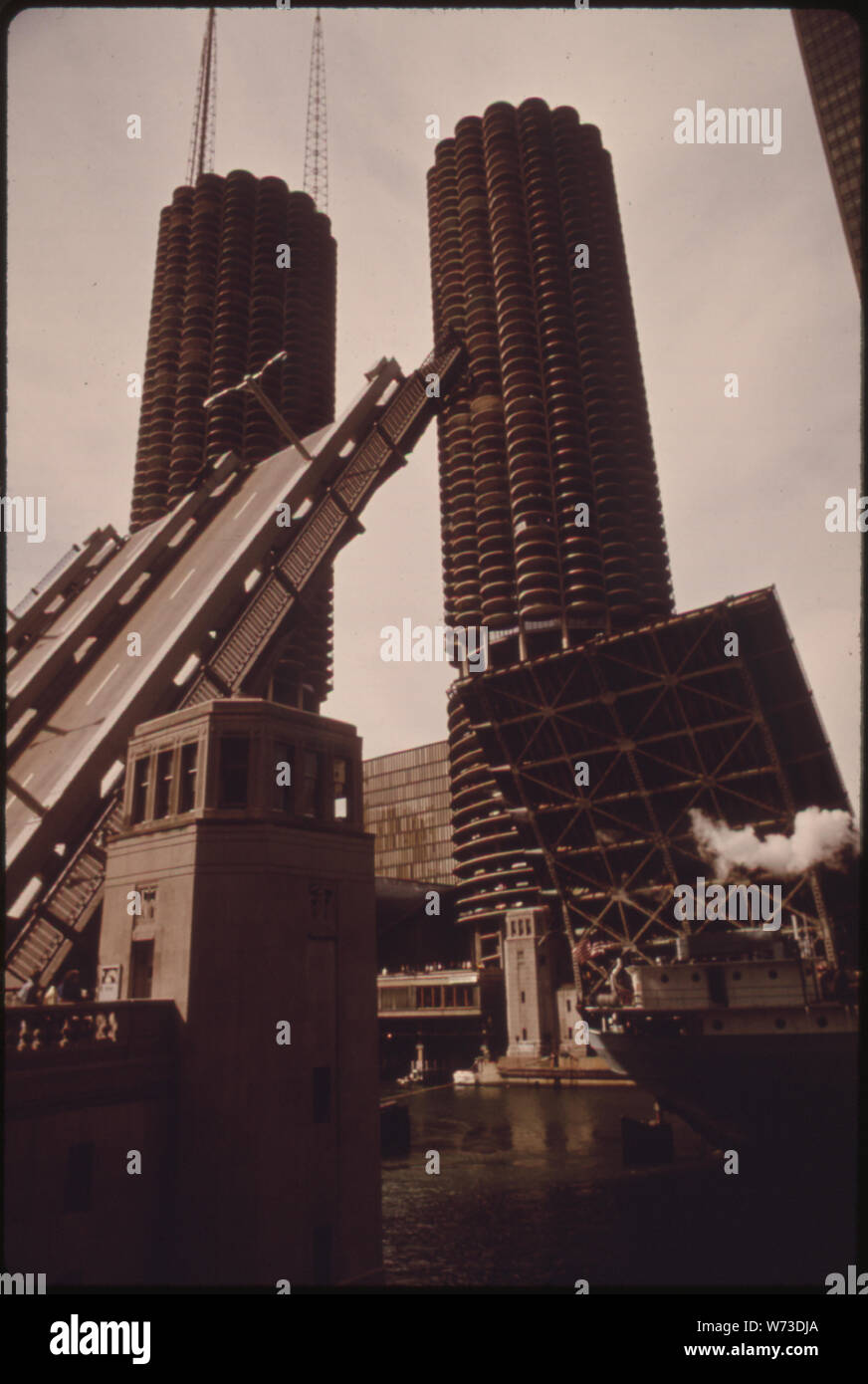 WABASH STREET BRIDGE OVER THE CHICAGO RIVER IN THE CITY, ONE OF MORE ...