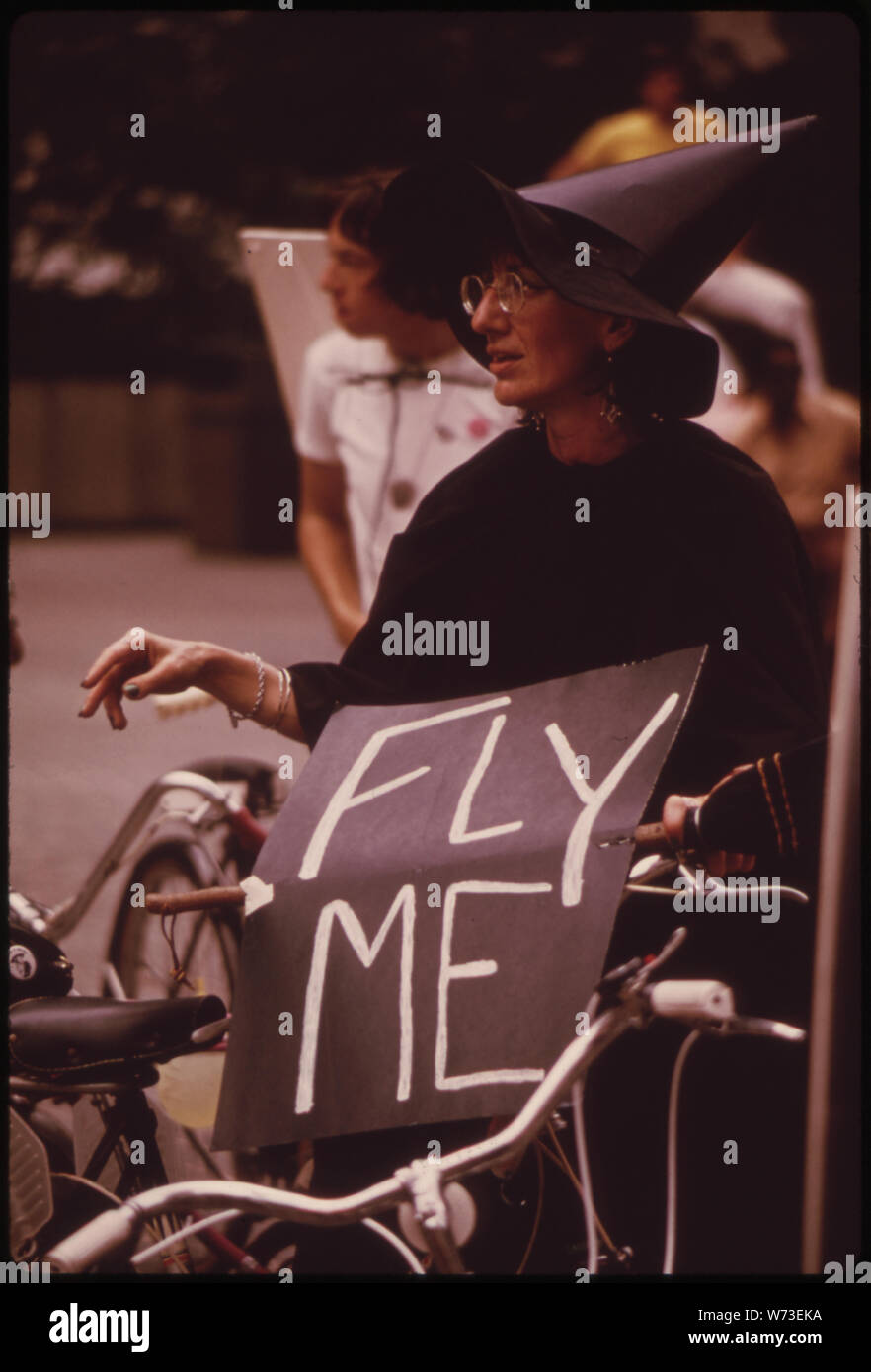 WOMEN'S SUFFRAGE DAY AT FOUNTAIN SQUARE Stock Photo - Alamy