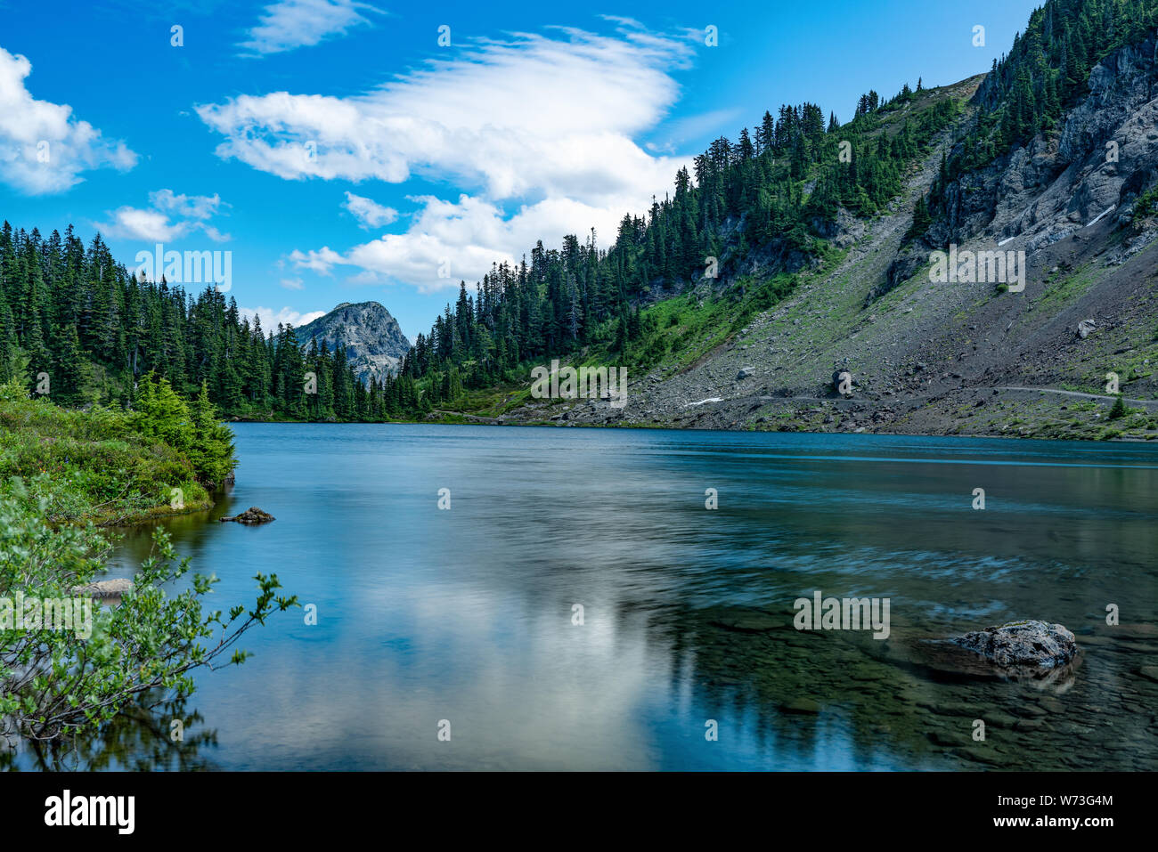 Picture lake mt baker hi-res stock photography and images - Alamy