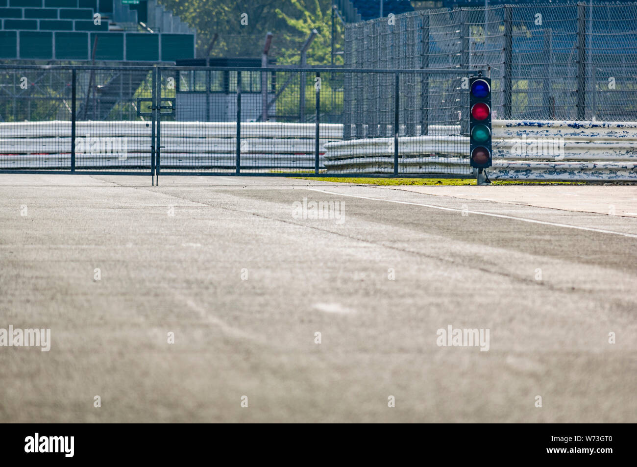 Signal light of motor racing track hi-res stock photography and images ...