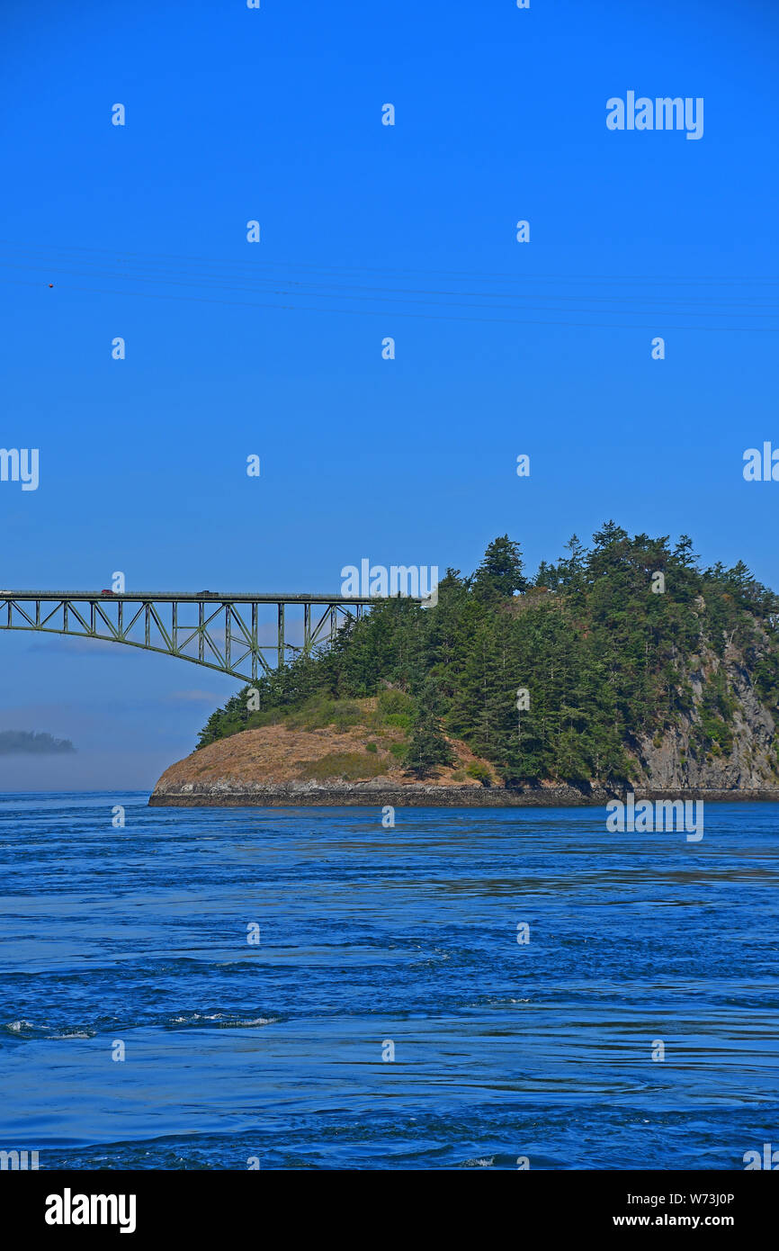 The iconic Deception Pass Bridge near Whidbey Island, Washington Stock ...