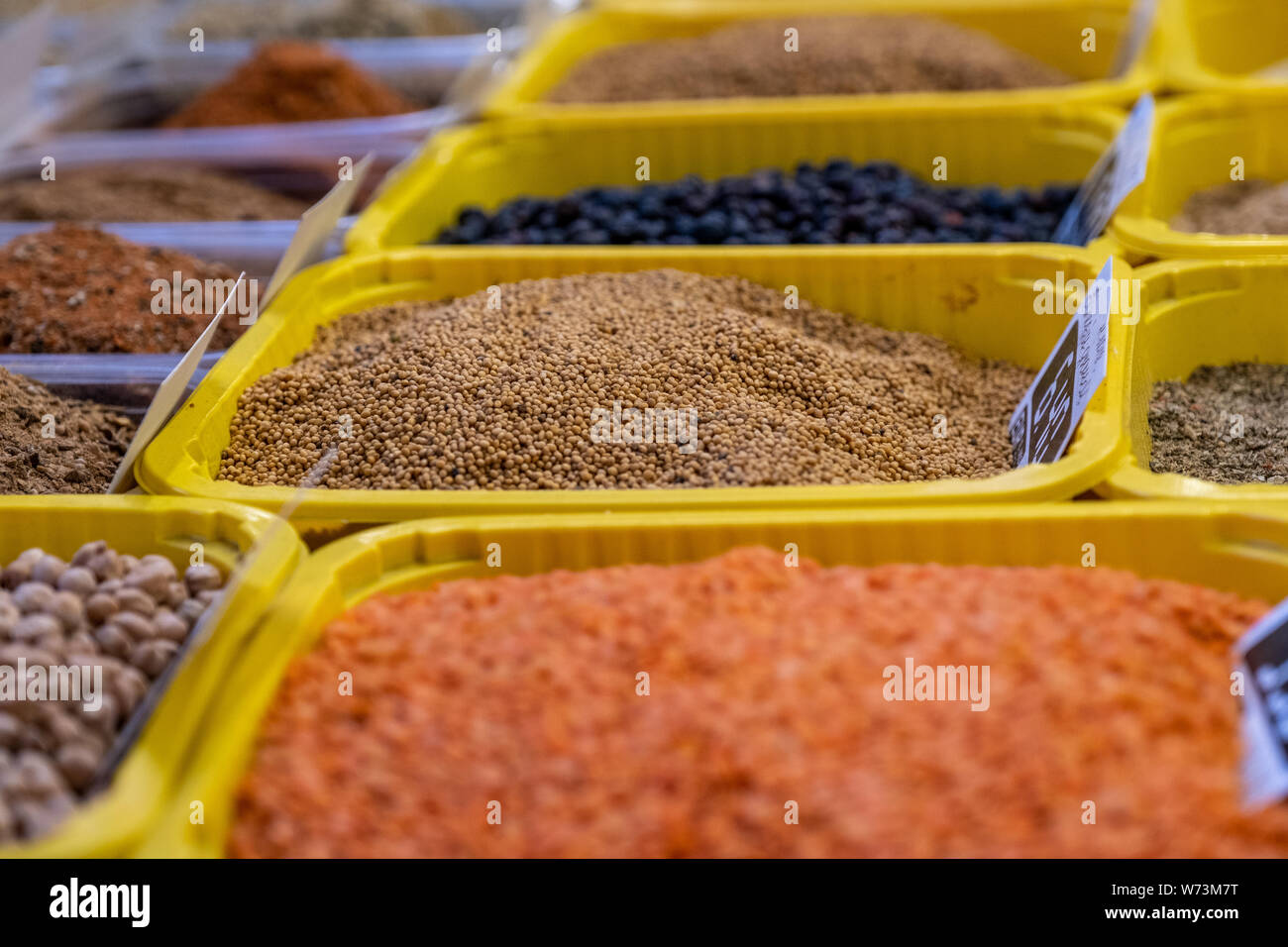 Counter spice store in hi-res stock photography and images - Alamy Counter spice store in hi-res stock photography and images - Alamy