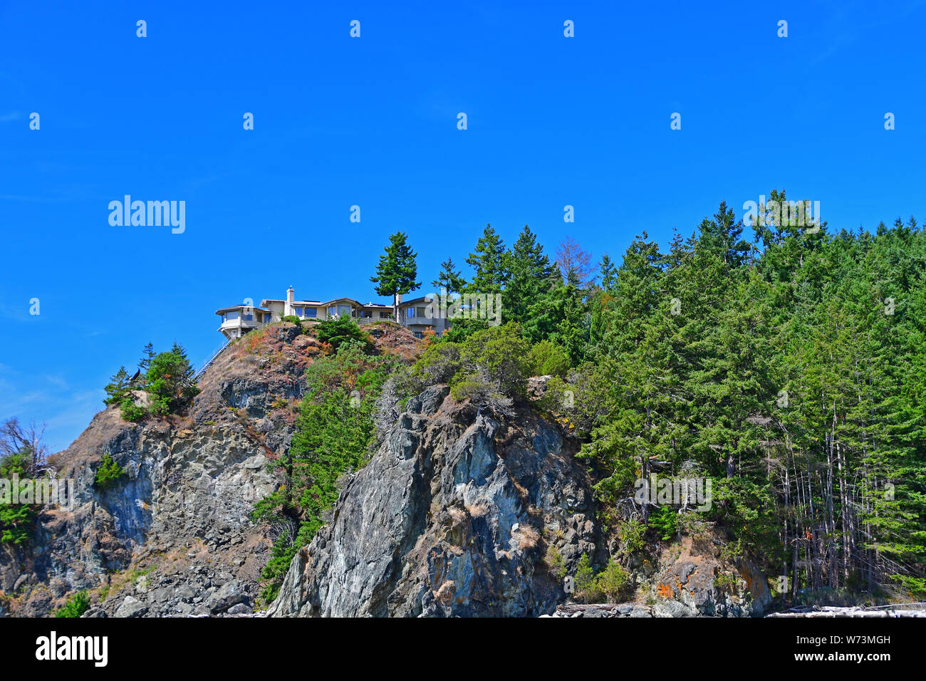 Views of the Swinomish Channel near the Salish Sea in La Conner ...