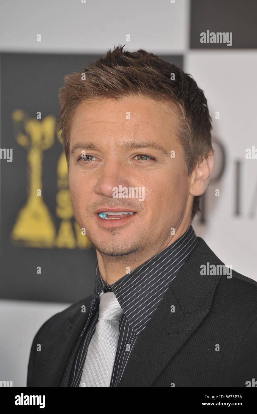 Jeremy renner a red carpet event hi-res stock photography and images ...