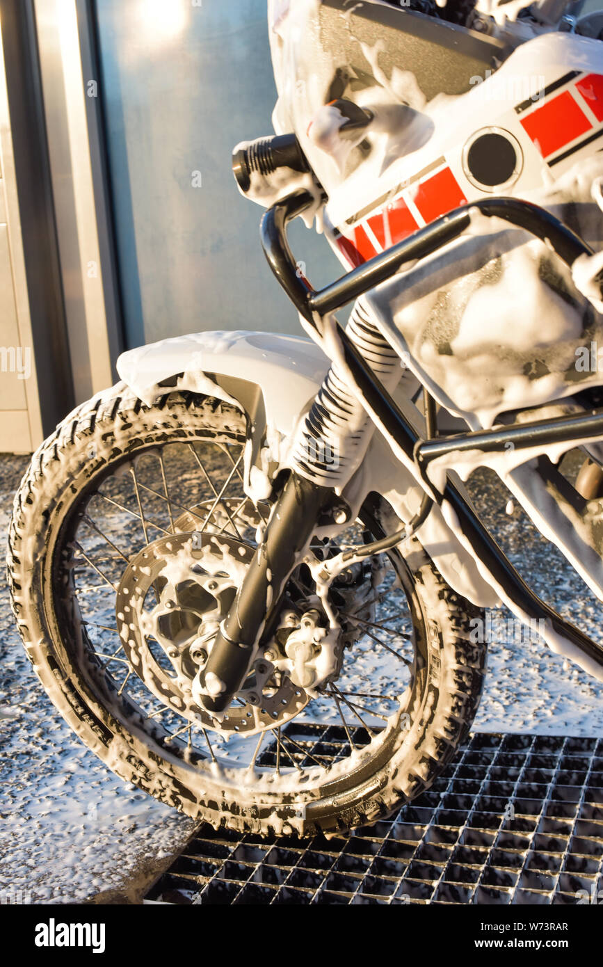 Motorcycle car wash series hi-res stock photography and images - Alamy