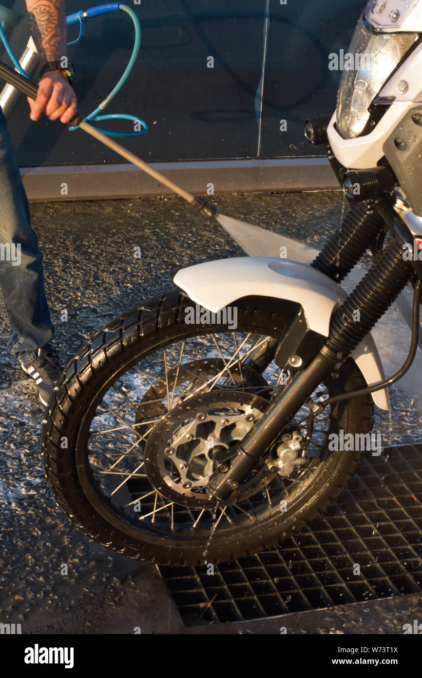 Motorcycle Car Wash Motorcycle Big Bike cleaning with foam injection ...