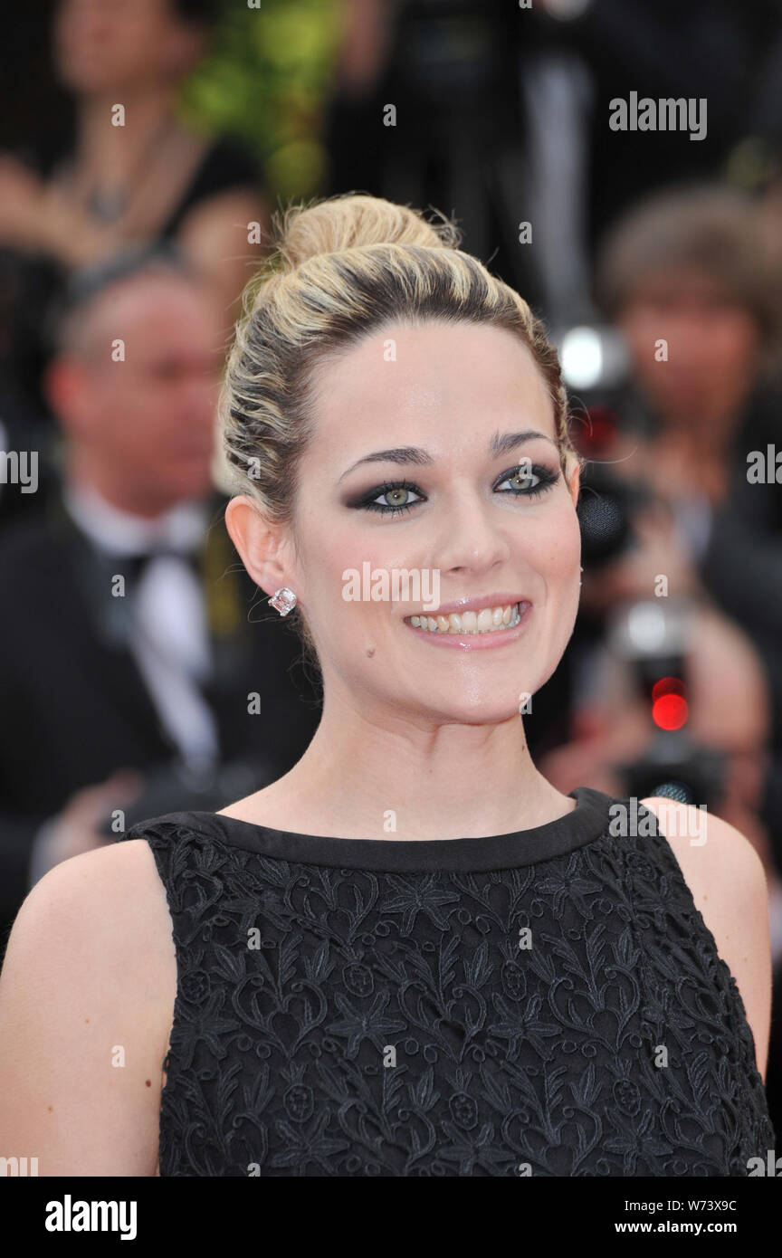 Laura chiatti cannes film festival robin hood premiere hi-res stock ...