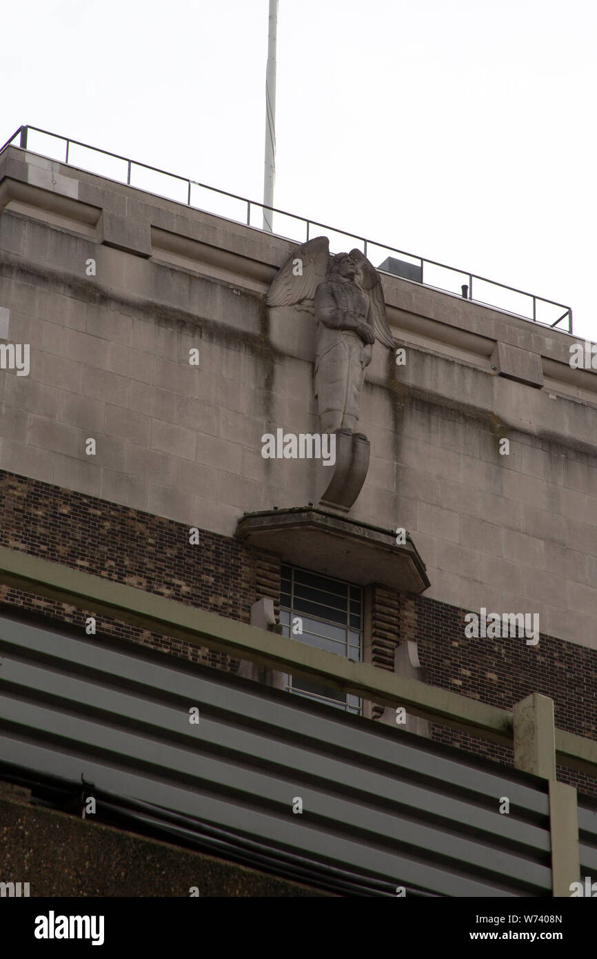 The Inspiration To Flight statue by Donald Gilbert on Wallis House on ...