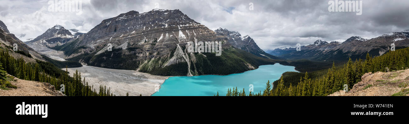 Banff national park panorama hi-res stock photography and images - Alamy