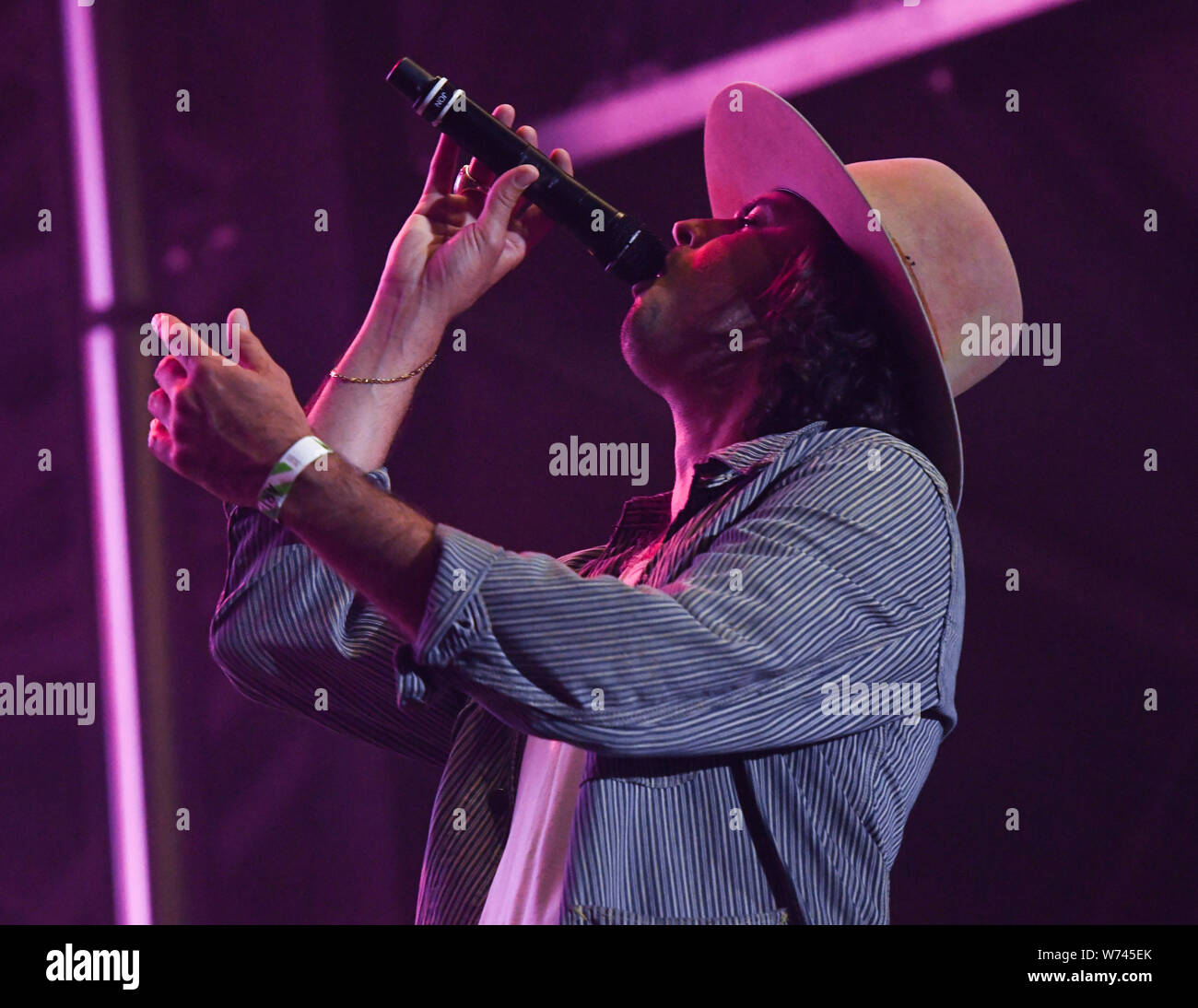 Long Beach, California, USA. 3rd Aug 2019. Josiah Johnson of Head and ...