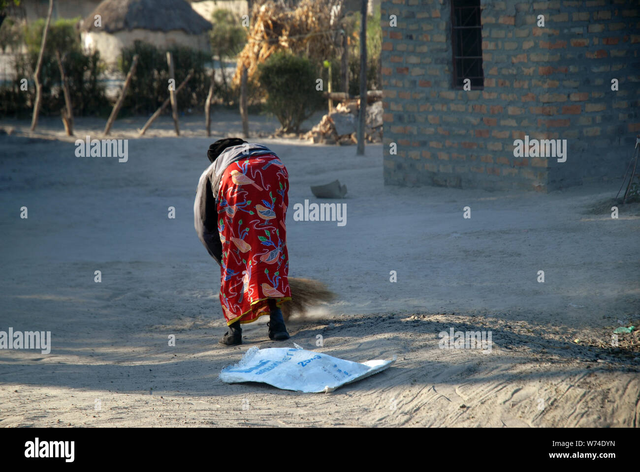 Old lady bent over hi-res stock photography and images - Alamy