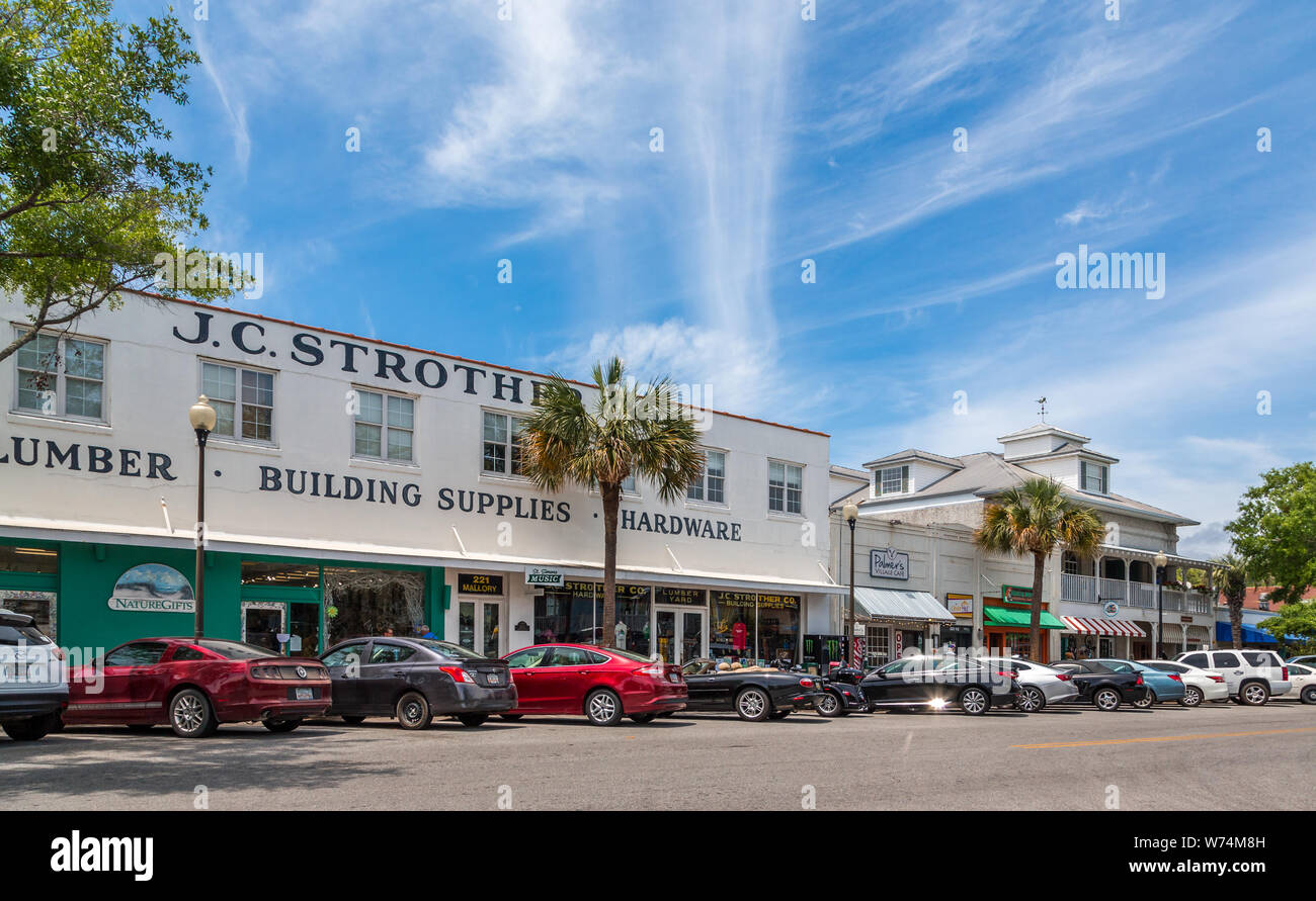 Strothers hardware hi-res stock photography and images - Alamy