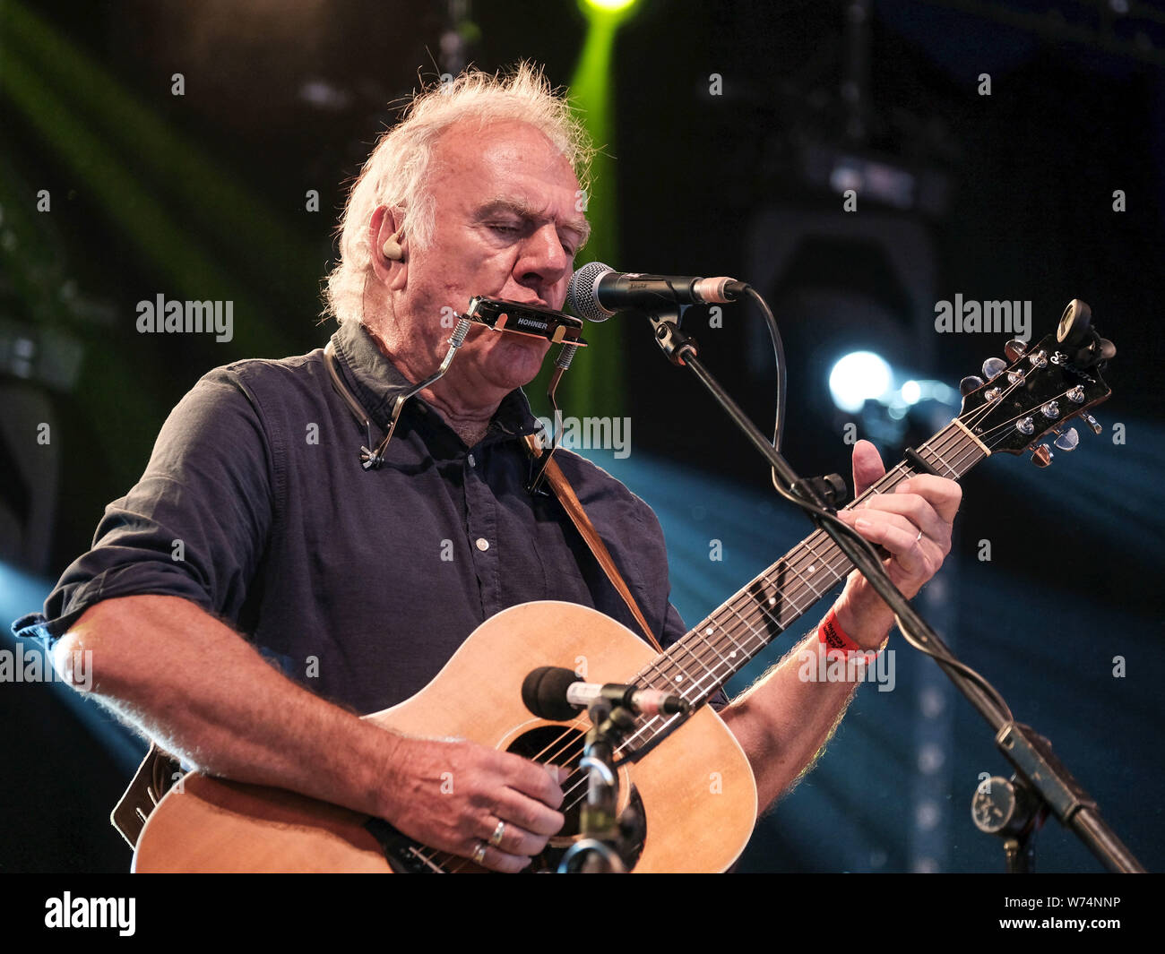 English folk singer, songwriter and acoustic guitarist, Ralph McTell ...