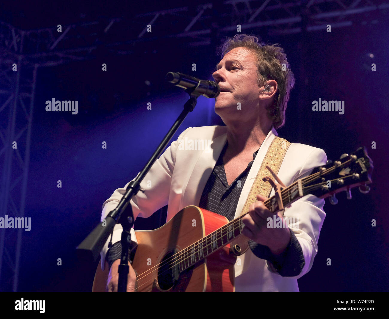 Emmy award Golden Globe winner, British-Canadian actor and musician ...