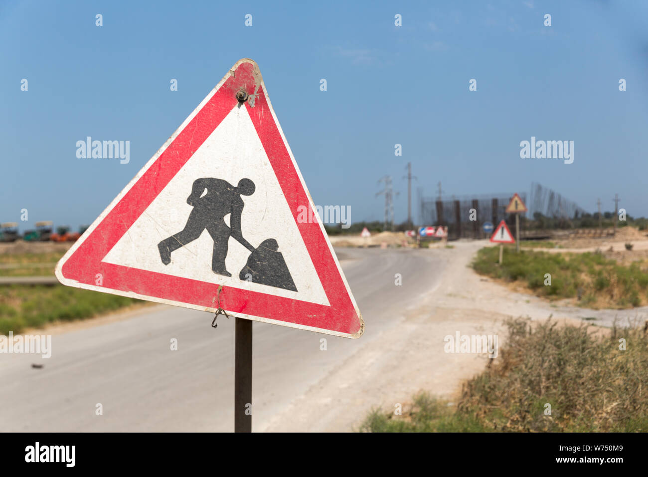 Road under construction. Road sign. Road repair sign Stock Photo - Alamy