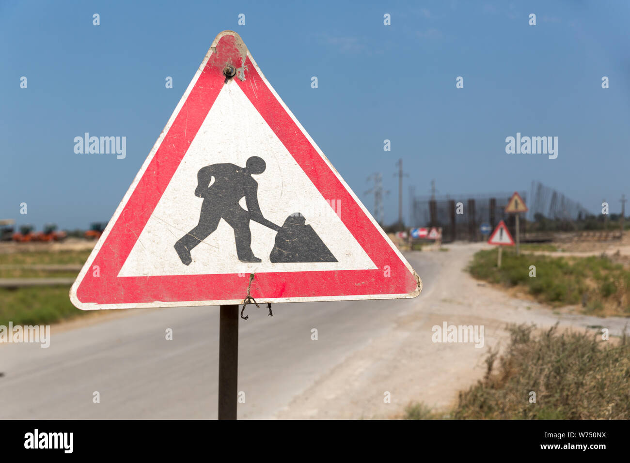 Road under construction. Road sign. Road repair sign Stock Photo - Alamy