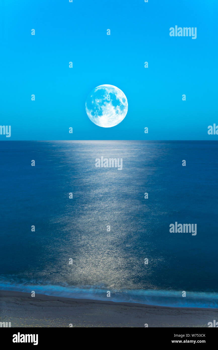 Moon reflecting hi-res stock photography and images - Alamy
