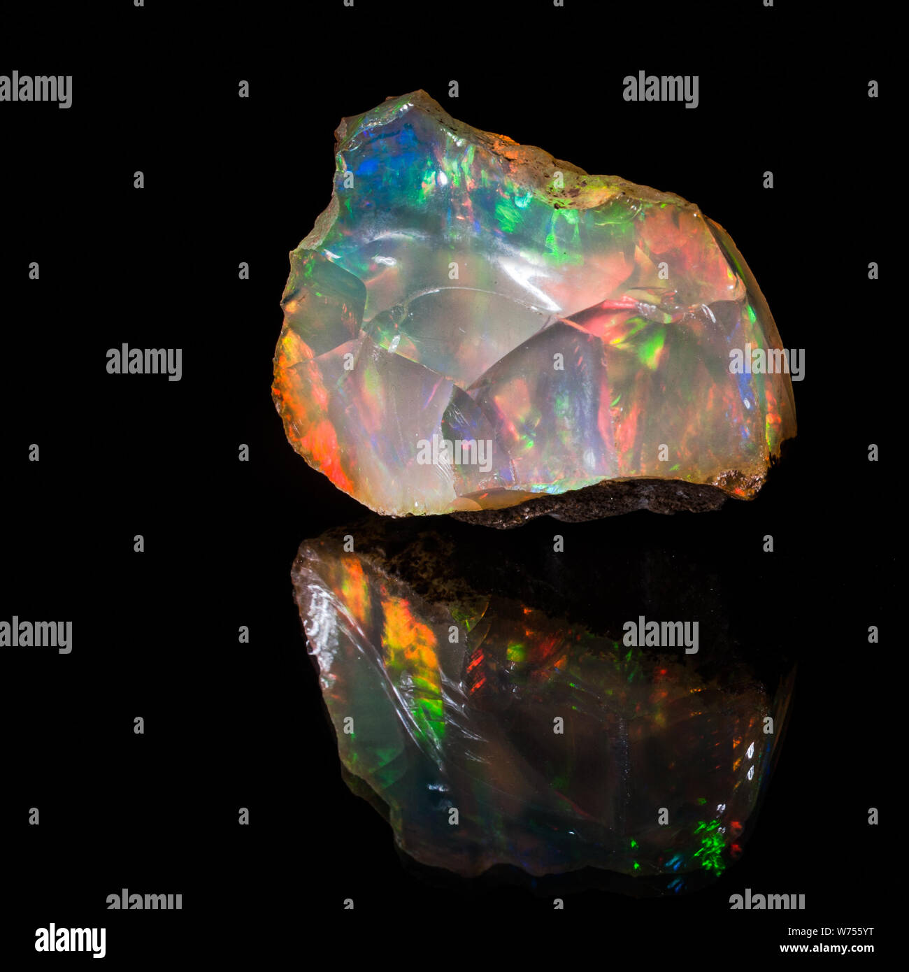 Black opal hi-res stock photography and images - Alamy