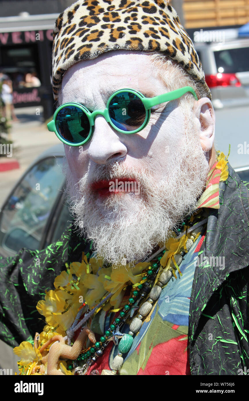Count Smokula walks the Venice Boardwalk on a sunny summer afternoon ...