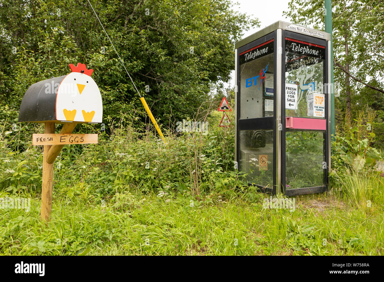Donation booth hi-res stock photography and images - Alamy
