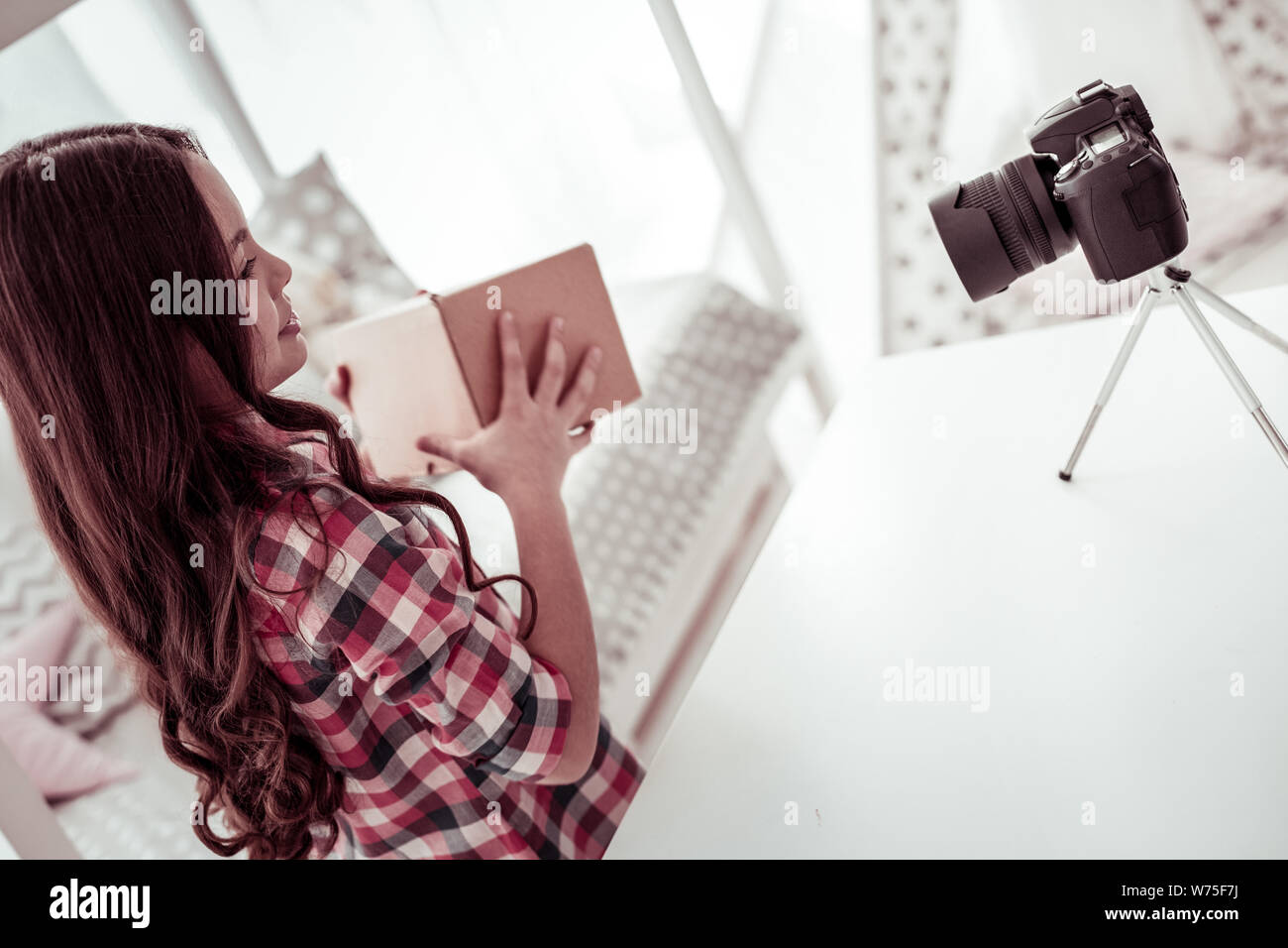 Taking video hi-res stock photography and images - Alamy