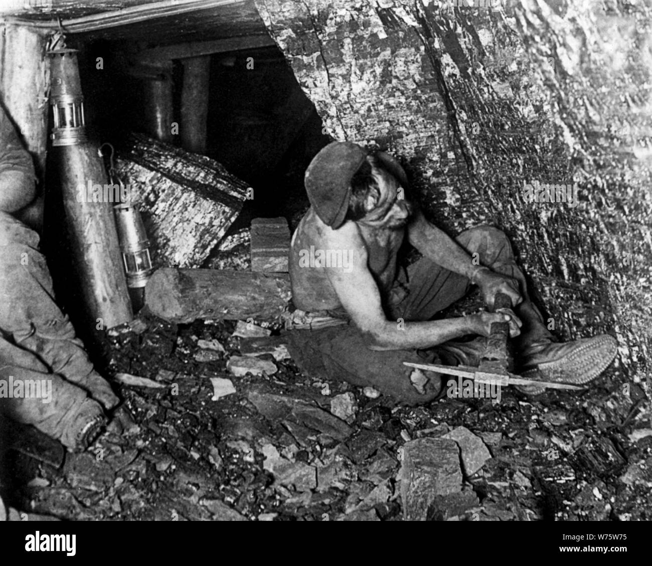 Coal mining at the seam face Stock Photo - Alamy