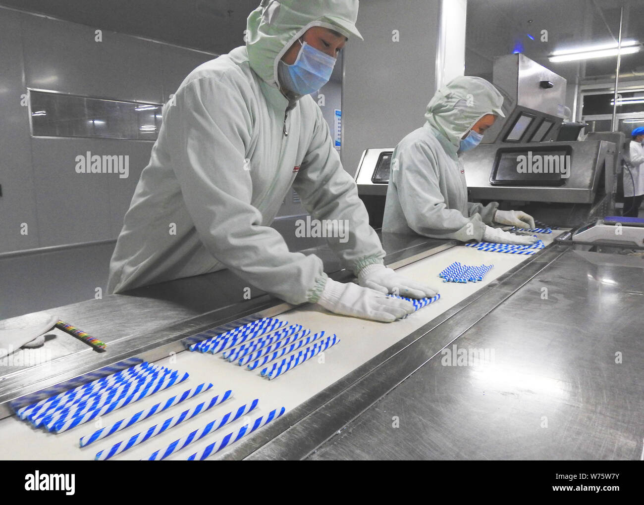Candy factory hi-res stock photography and images - Alamy