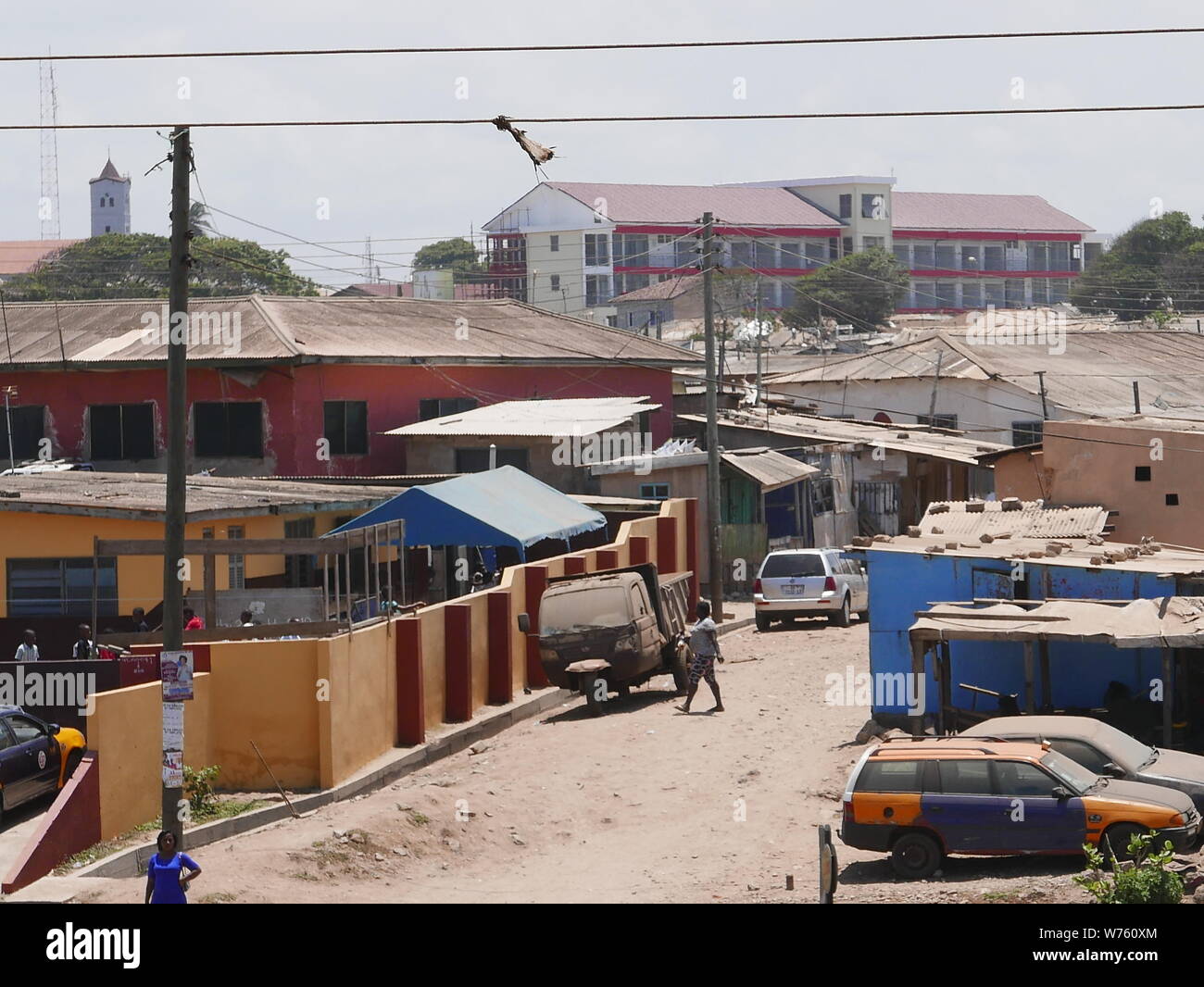 Street scene in Accra, the capital of Ghana, in August 2018. | usage ...