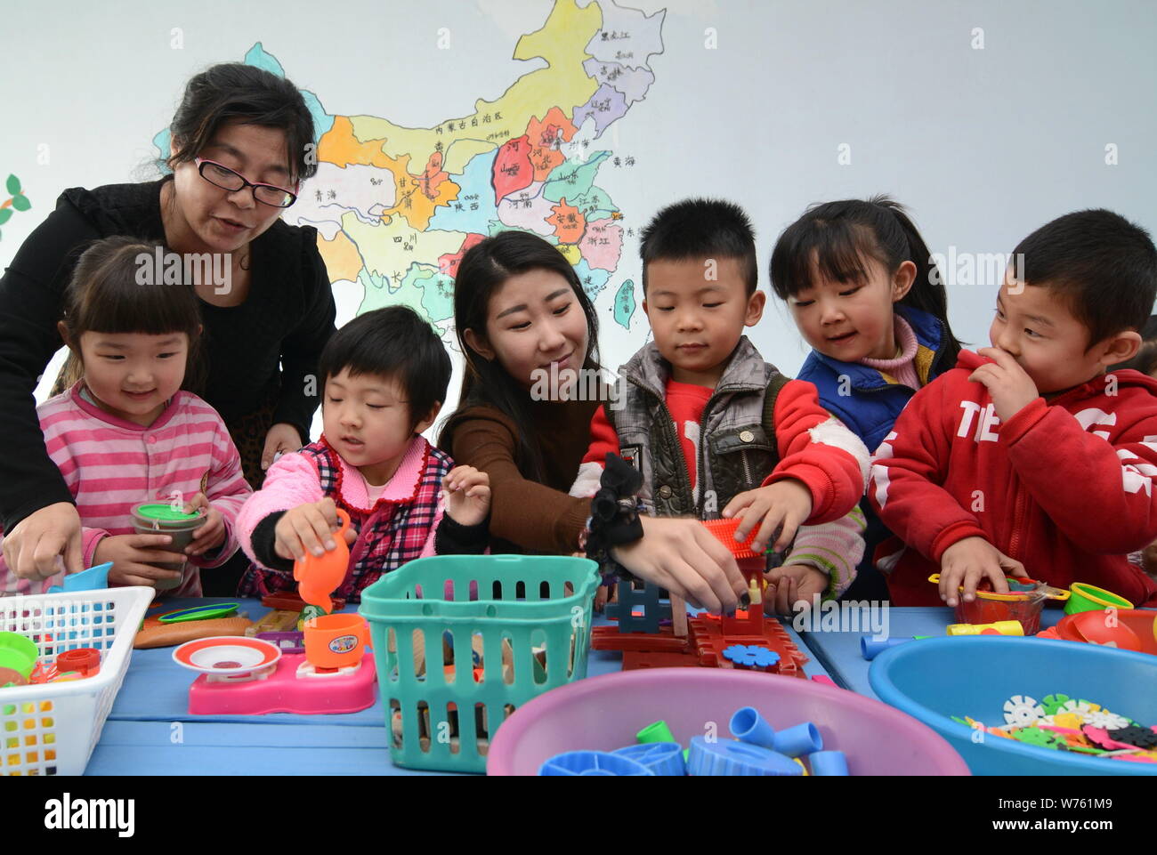Kindergarten classroom china hi-res stock photography and images - Alamy
