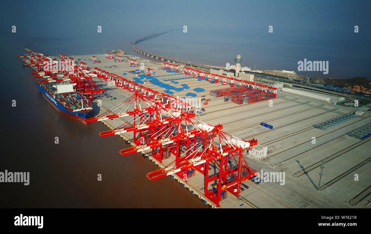 Aerial view of containers at the fourth phase of the Yangshan Deep ...
