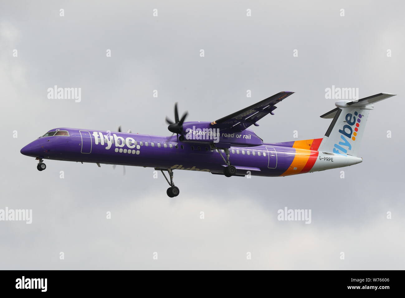 Flybe De Havilland Canada Dash DHC-8 400 G-PRPE landing at Birmingham Airport, UK Stock Photo ...