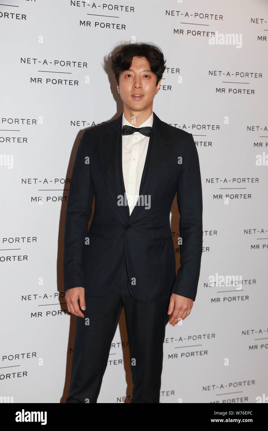 South Korean actor Lee Dong-gun attends a promotional event in Hong ...