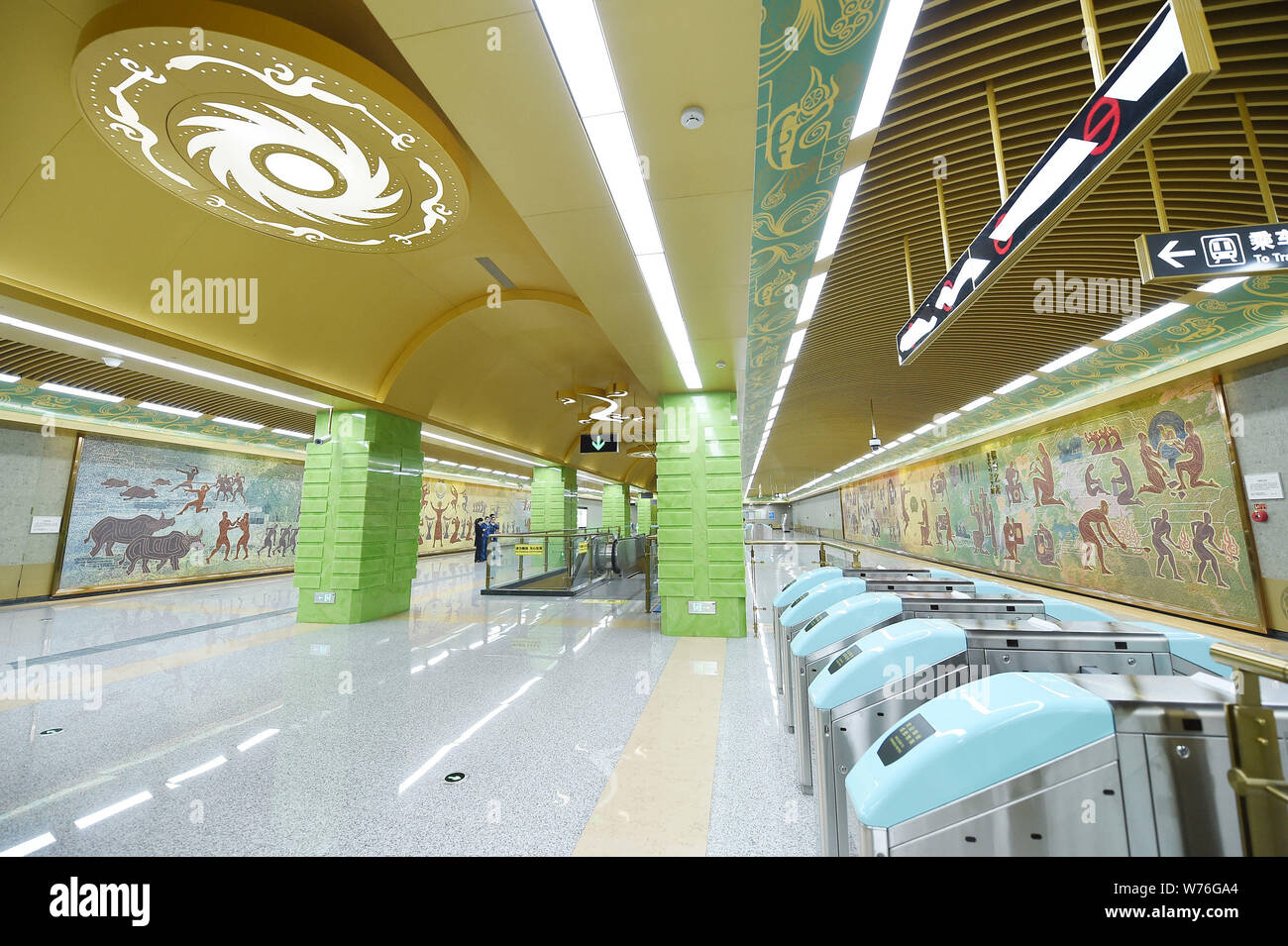 Metro designs hi-res stock photography and images - Alamy