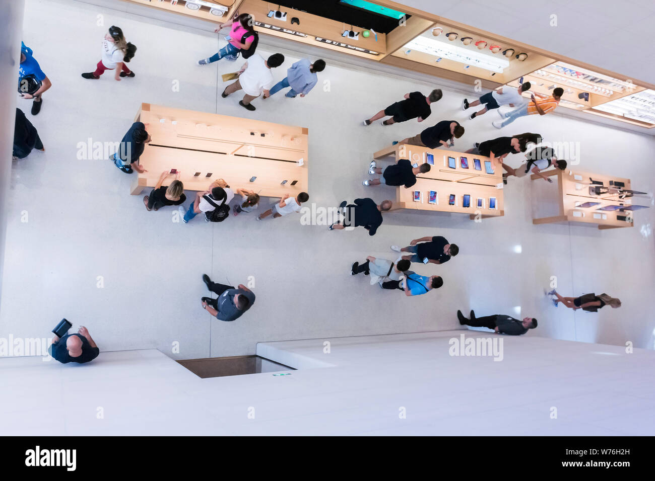 Paris, FRANCE, Aerial View, inside, Crowd People Shopping, Apple Store ...