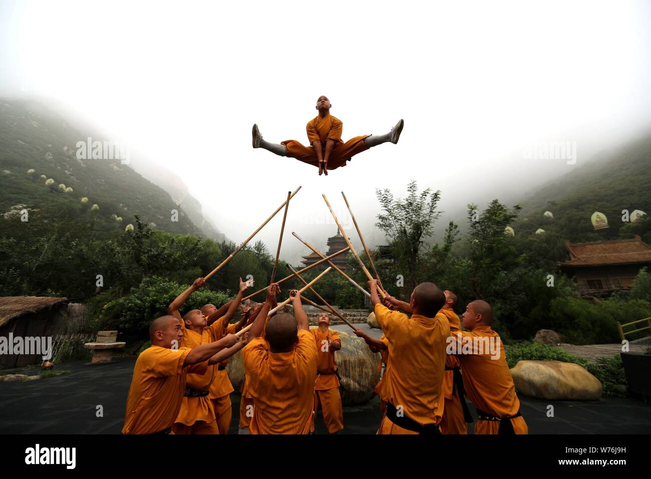 Fu 125 hi-res stock photography and images - Alamy