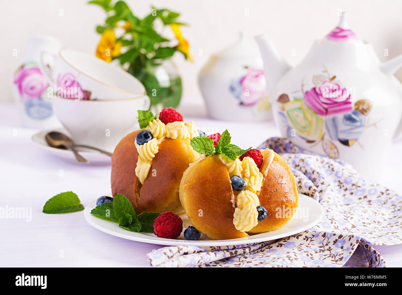 Rum Baba Fruit High Resolution Stock Photography and Images - Alamy