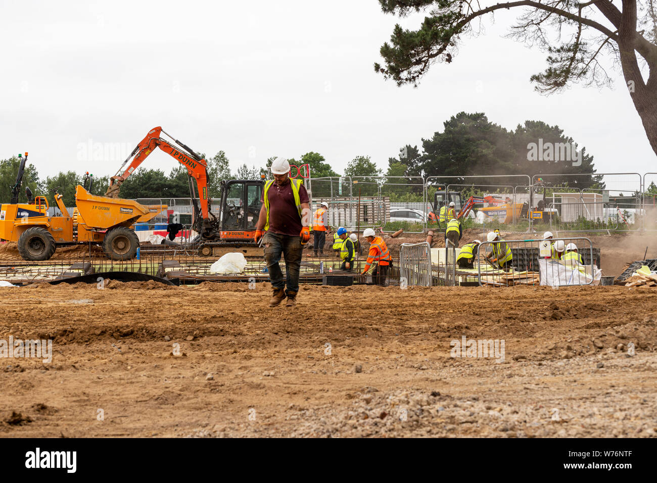 Building work on a commercial construction site Stock Photo - Alamy
