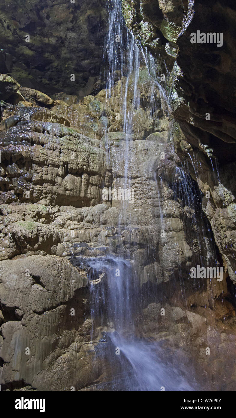 Closeup detail of geological rock formations in underground ...