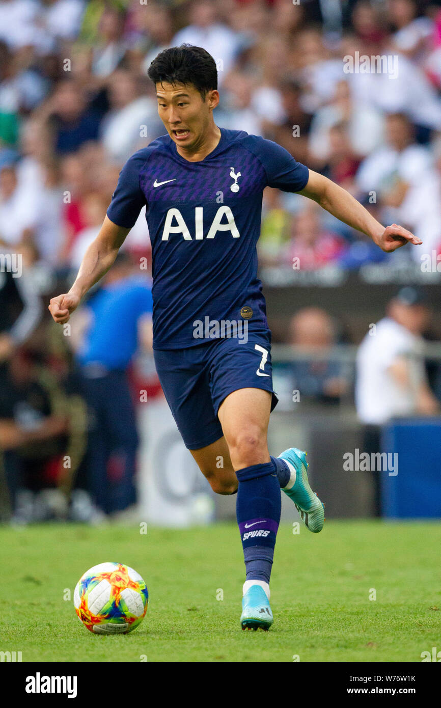 Son heung min portrait hi-res stock photography and images - Alamy