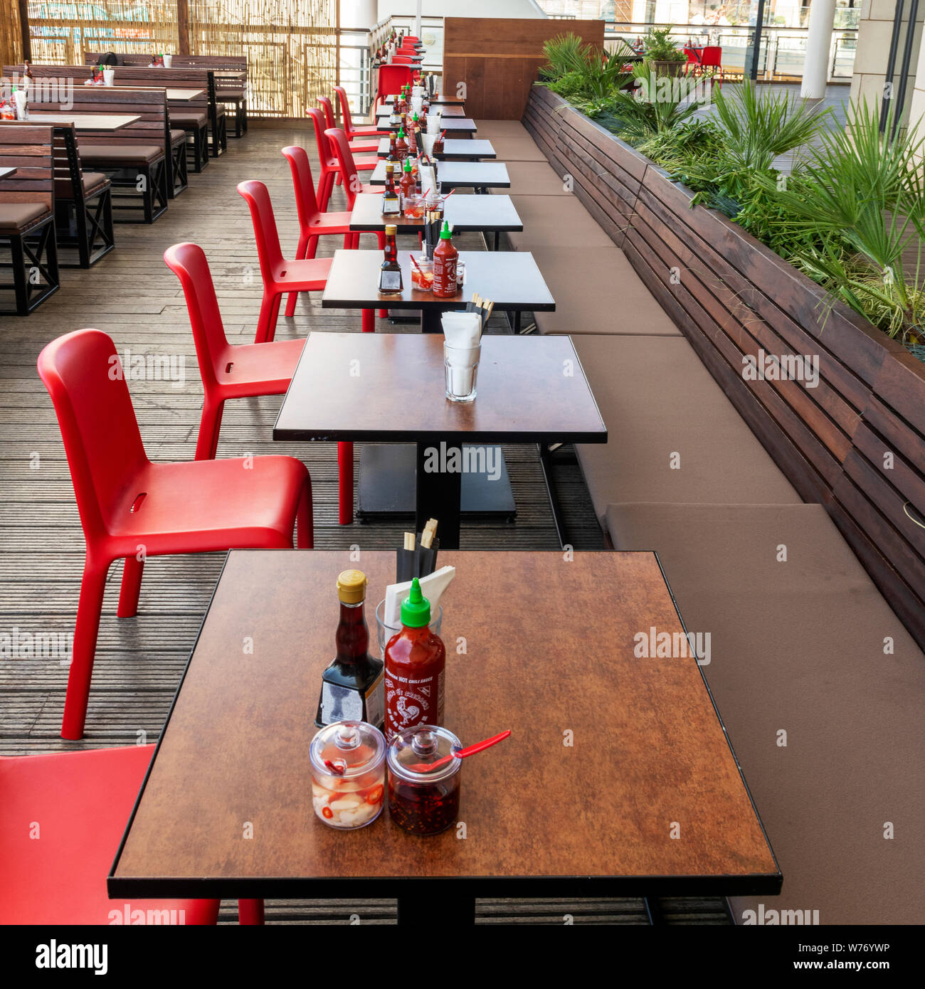 Restaurant seating and tables, no customers Stock Photo - Alamy