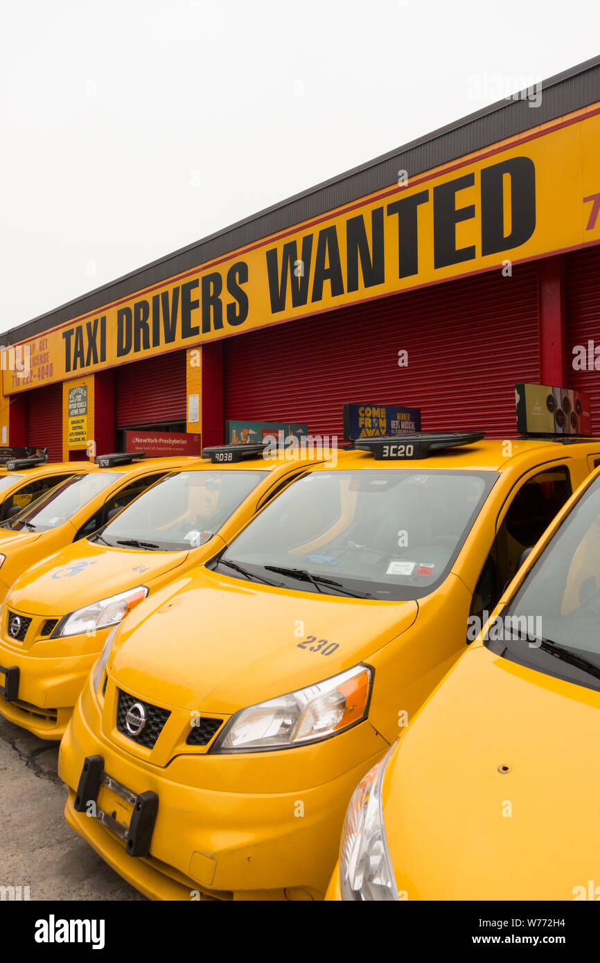 Taxi drivers wanted sign in Brooklyn NYC Stock Photo - Alamy