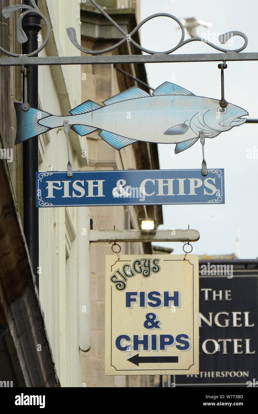 Whitby fish market hi-res stock photography and images - Alamy