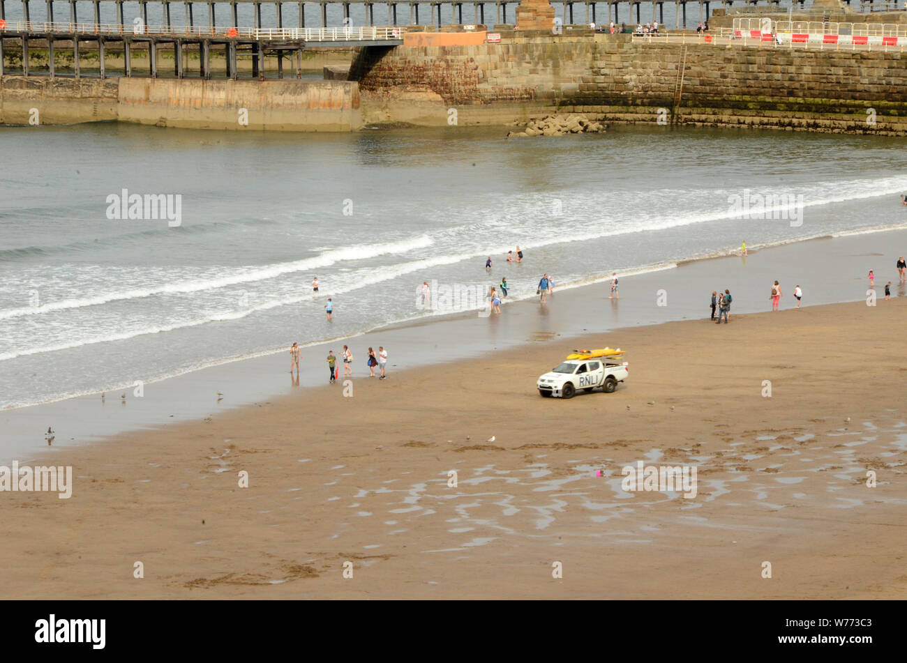 The esk swimming hi-res stock photography and images - Alamy