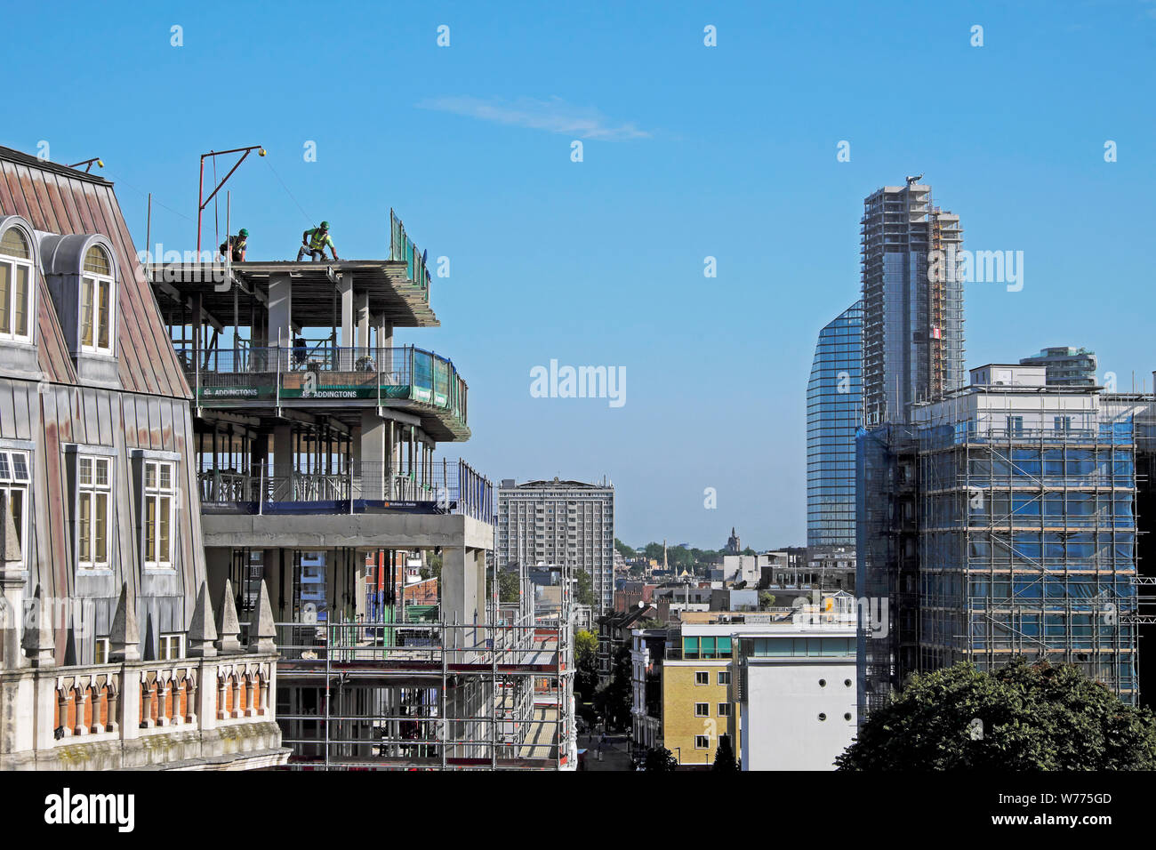 High rise construction site floor hi-res stock photography and images ...